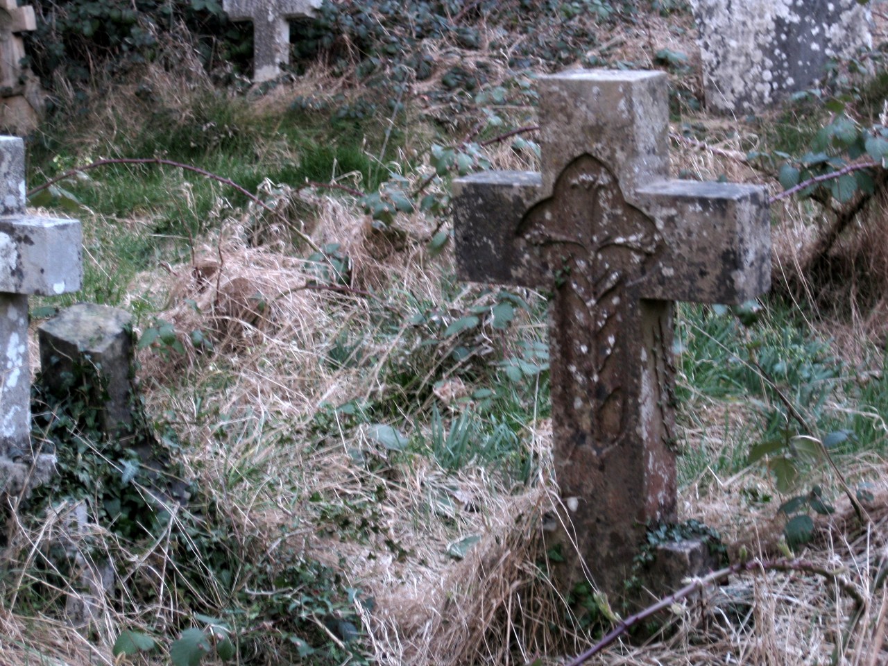 A Hidden Gem in Oxford: Holywell Cemetery | The Jesus Question